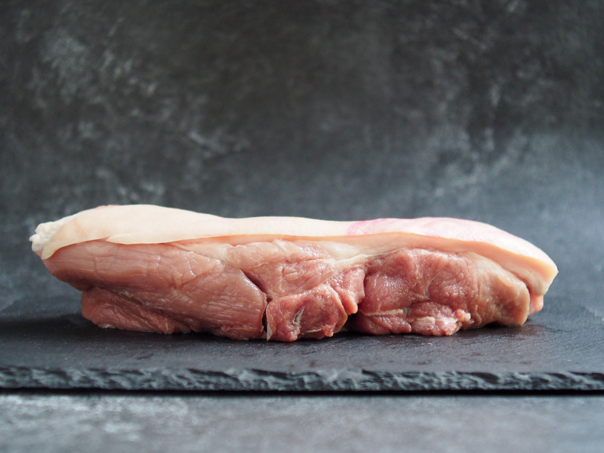 Picnic Shoulder “Twee Bak” 腿肉 – Quan Shui Wet Market